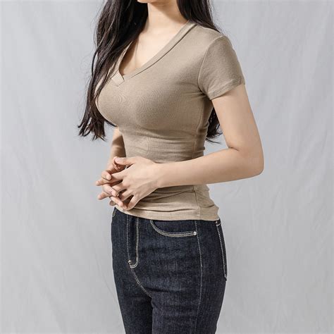 【리뷰검증글램슬림핏데일리이너】 브이넥 캡소매 반팔티