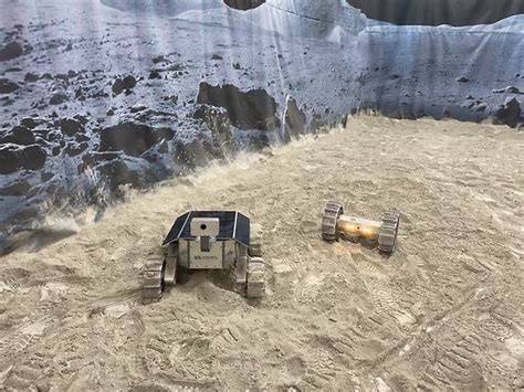 韓 최초 달 탐사 로버는 우리 손으로무인탐사연구소 공장 가보니