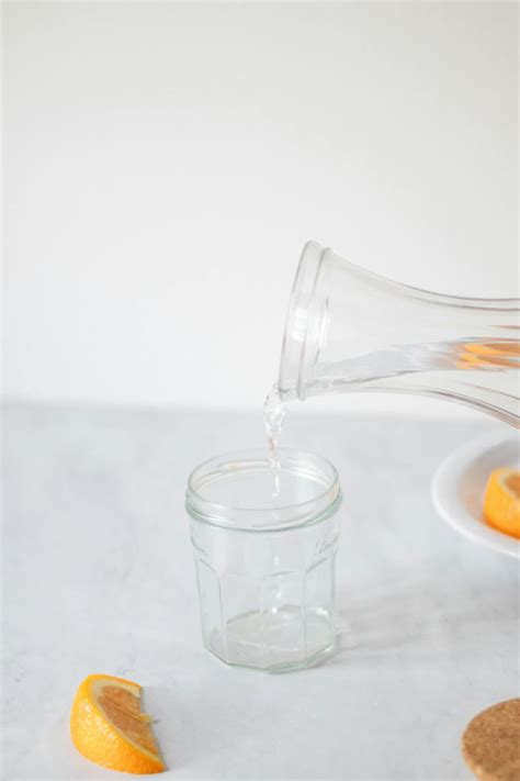 실내 감귤 주스 감귤류 건강 건강한 건강한 생활 과일 음료 과일 장식 깨끗한 깨끗한 물 레몬 워터 물 물병 물컵 미니멀리스트 밝은 밝은 배경