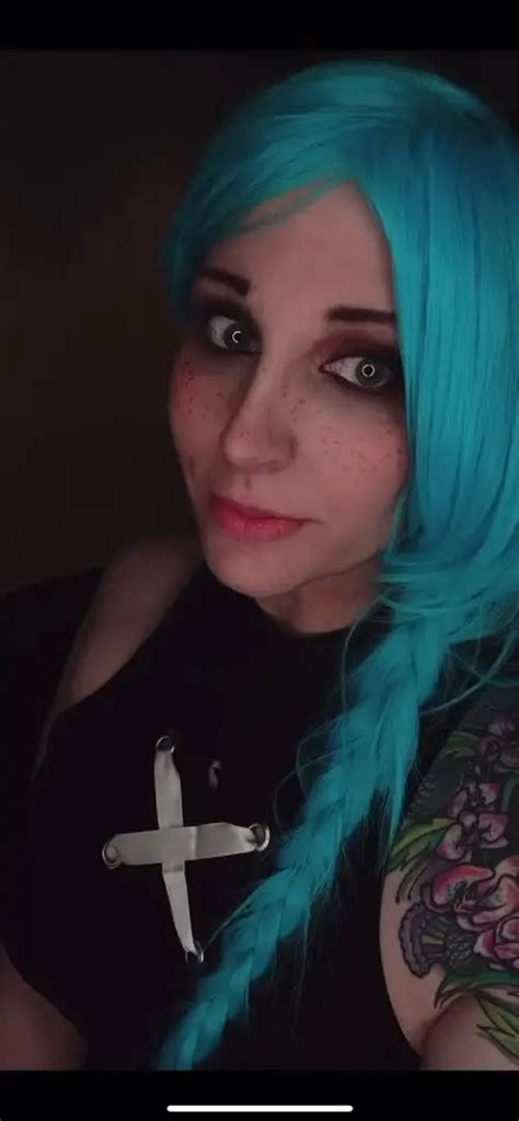 Jinx Twerking Scrolller