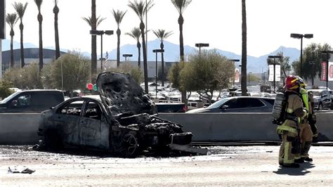 Arizona Se Produce Un Incendio Tras Un Accidente Vehicular En