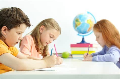Free Photo Surprise Quiz In Class