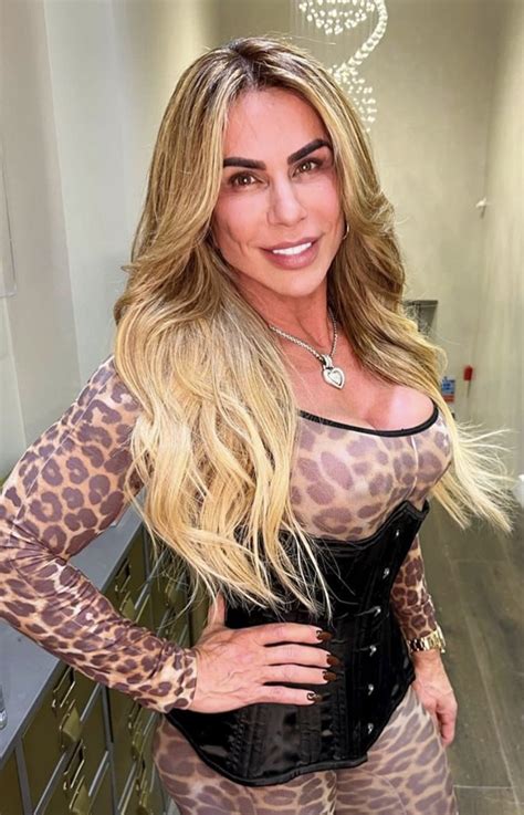 Grandmother Reveals The One Thing She Uses To Turn Men On