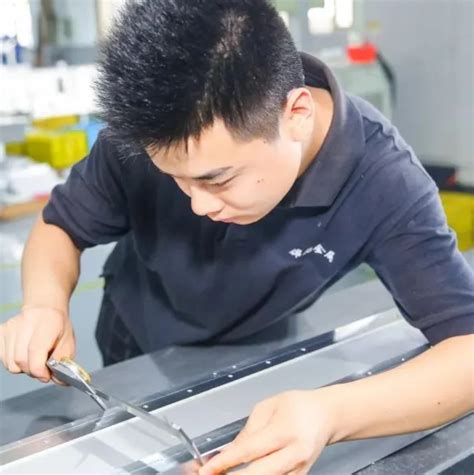 Aluminium Bending Service Curved And Twisted Extrusions