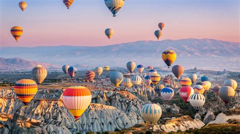 Високо в облаците Най красивите места по света за полет с балон Nova Bg