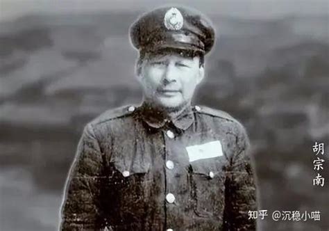 1917年冬天胡宗南欢天喜地的迎娶了大地主的女儿梅秀棠洞房之夜望着小鸟依人的新婚妻子胡宗南动情地说我一定会对你好的不想6年后