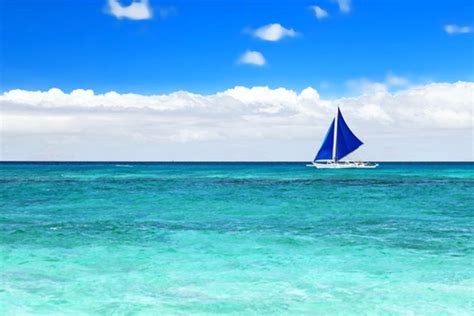 보라카이 화이트 비치 세일링 보트 투어