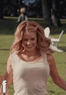 Alice Eve Jogging Braless Adm2720
