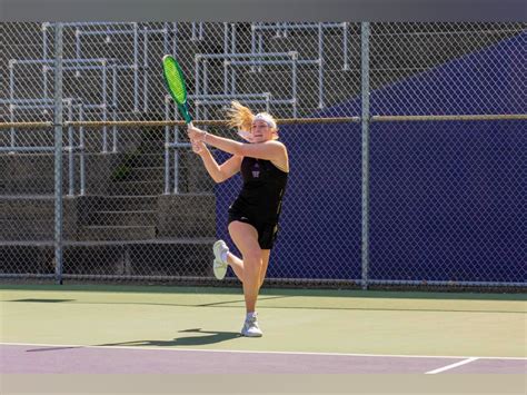 Washington Grinds Out A Tough Win Over Nebraska The Daily