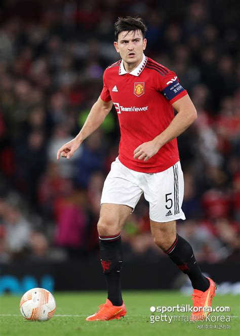 “맨유 팬들이 보내는 야유 역겨웠어” 레전드의 비판