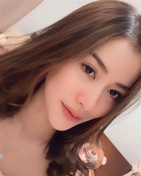 Cewek Menggoda Yang Membuat Setiap Detik Terasa Lebih Panas Manja Rupawan