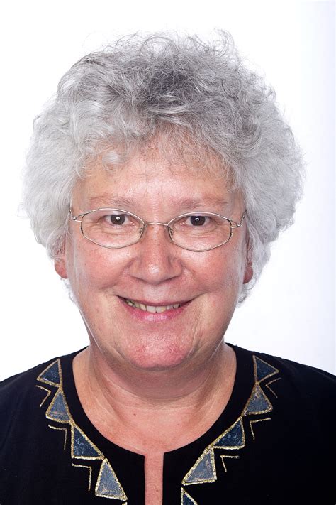 Ack Drei Fragen An Pastorin Regina Claas