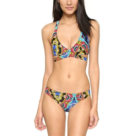 7 Hot Sexy Monique Maion Bikini Pics