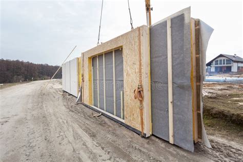 Building A Structural Insulated Panels Frame House Stock Image Image Of Energie Building