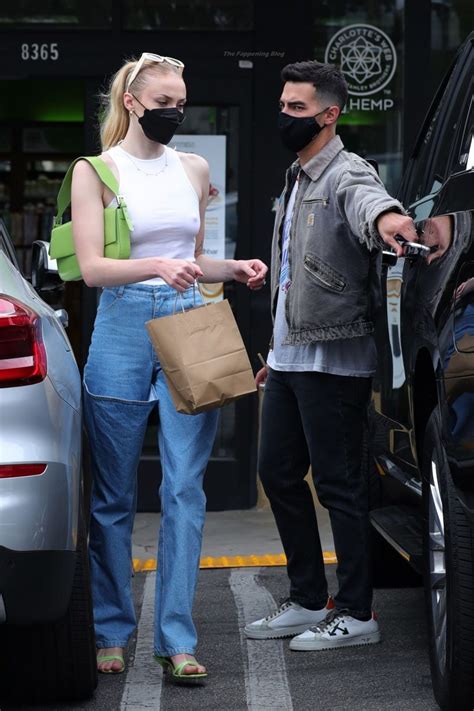 Sophie Turner Erotic The Fappening Leaked Photos