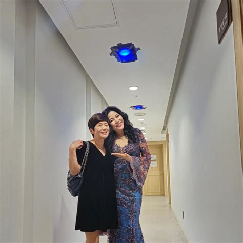 10월의 마지막날~🌿 너무 아름답고 멋지고 모두가 행복했던 재즈디바 웅산님의 공연 🥰 같은날 광화문광장에서 펼쳐진 인디뮤직 페스티벌 장훈오빠 공연이 있어서 광화문에 일찍