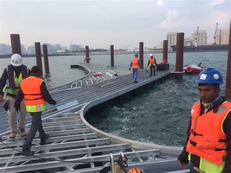 Livart Floating Dock Manufacturer Marine Aluminum Floating Pontoon Walkway Plastic Boat Floating