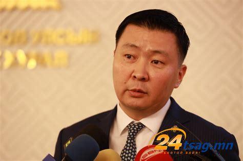 Э Бат Амгалан Би архи огт амсдаггүй