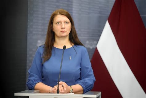 Inga Vanaga 35 Eiro Mācību Līdzekļiem Ir Bērnu Apzagšana Lalv