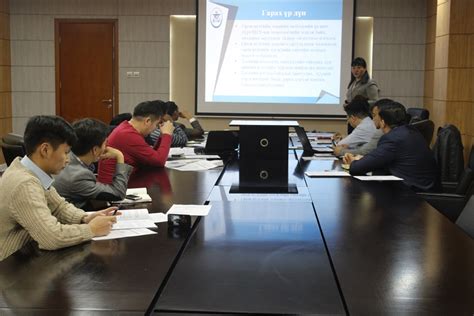 Баянгол дүүргийн ИТХ ын Монгол ардын намын бүлгийн төлөөлөгчидийн сургалт