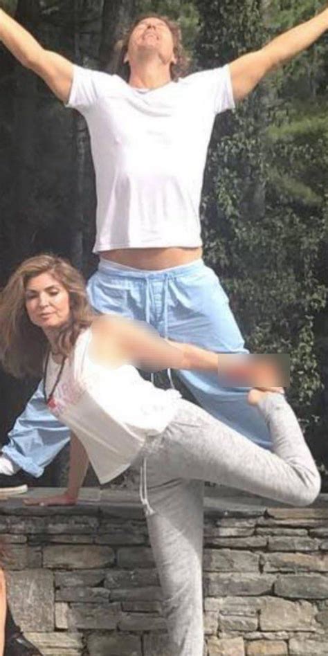 بالاترین چرا یاسمین پهلوی کتاب‌های توماج را می‌سوزاند؟ رهبر ملی کیه