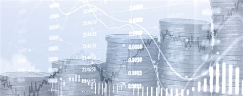 주식 시장의 상승 추세선 그래프와 동전 배경의 스택이있는 금융 차트 0명에 대한 스톡 사진 및 기타 이미지 0명 개념 경제 Istock