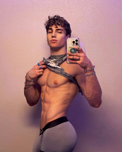 Hazel Tumbex