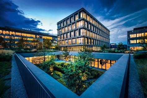 Richemont Le Club De Lélégance Grand Groupe De Luxe
