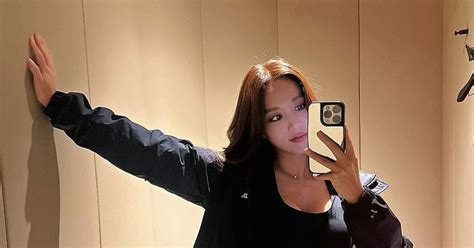 김희정 브라톱 입고 글래머 인증‥삼촌 원빈 놀랄 섹시美