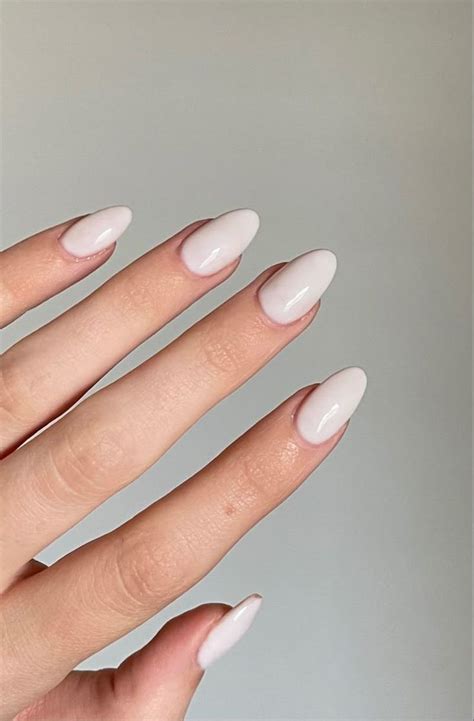 17 Milk Manicure Ideas For A Creamy Neutral Spring Nail Look