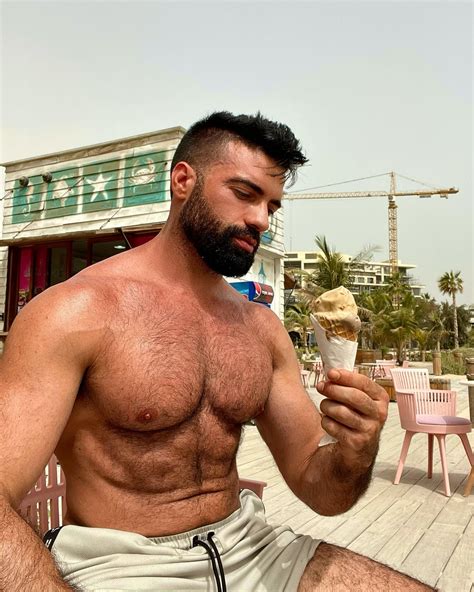 Hotmusclehunks Model Onlyfans Dario Owen At Dubai Facebook