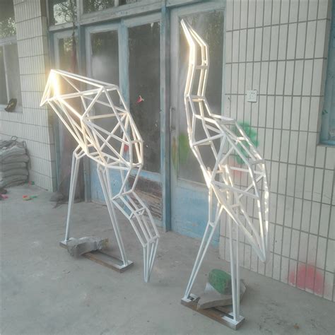 不锈钢镂空仙鹤雕塑，钢管焊接仙鹤雕塑