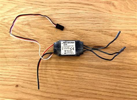 Esc 20a 2 3s Lipo Pour Moteur Brushless Gebraucht In Trélex Für Chf