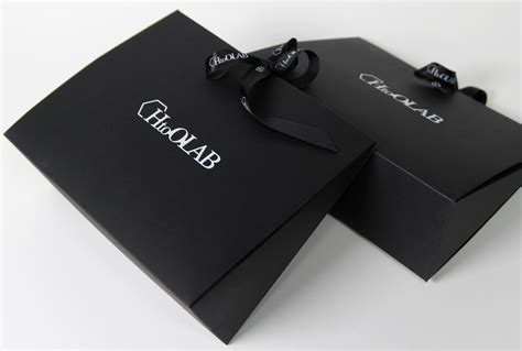 삼각쇼핑백 선물을 위한 특색있는 삼각쇼핑백 패키지제작 박스메이커스팩토리엠 박스제작 전문업체