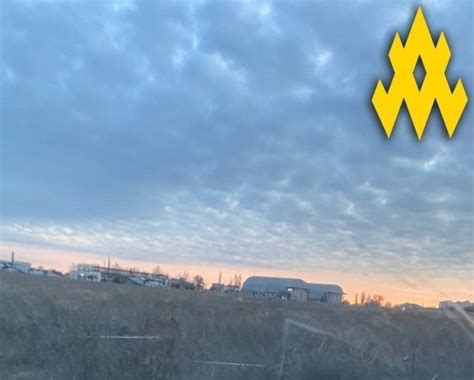 Партизани проникнули на військовий аеродром у Євпаторії та виявили цікаві обєкти фото