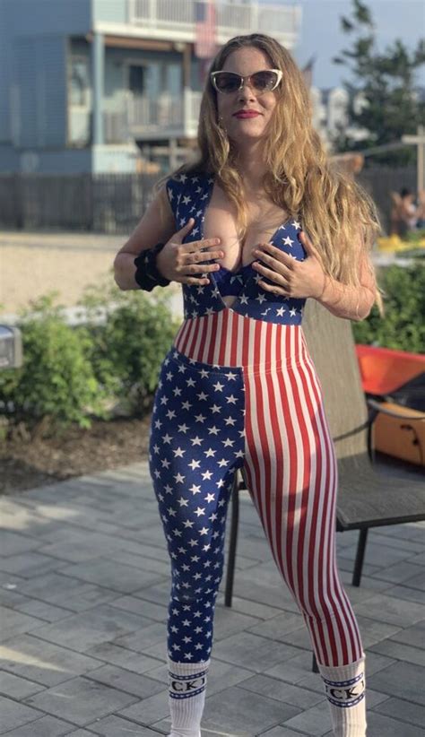 Roun Sa Ville Nude Porn Pictures Xxx Photos Sex Images 4063511 Pictoa