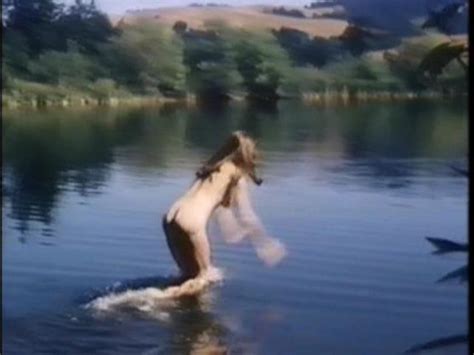 Kathrine Baumann Nuda Anni In Slashed Dreams