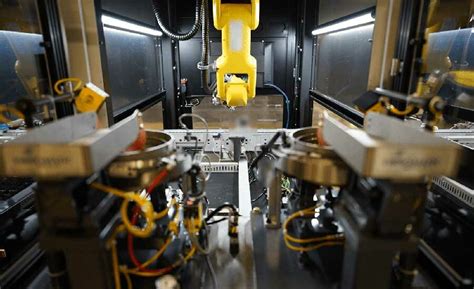 Flexible Robotic Cells Automate Back End Assembly Processes 2021 03