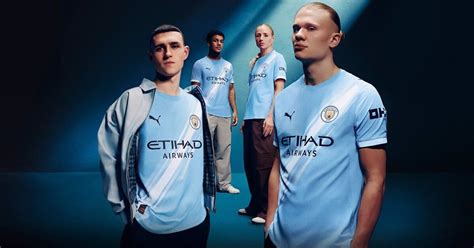 El Manchester City Incorpora Una Franja Diagonal En La Camiseta Para