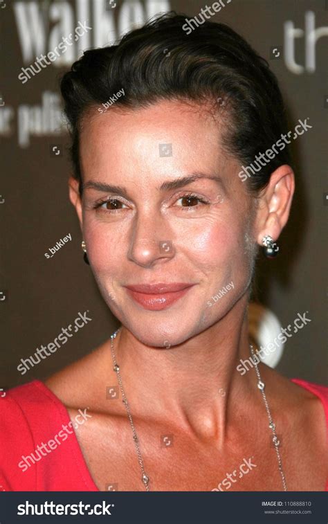 Embeth Davidtz 2022
