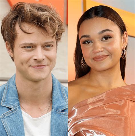 Madison Bailey And Rudy Pankow Outer Banks Cast Drama Brit Co