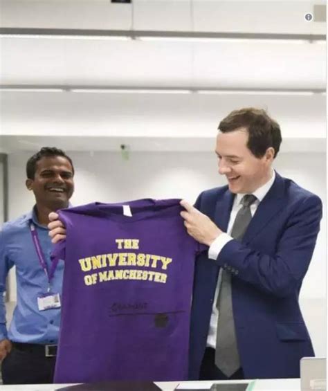 英国财相就任曼大经济学教授2018年的秋天曼彻斯特大学虚位以待