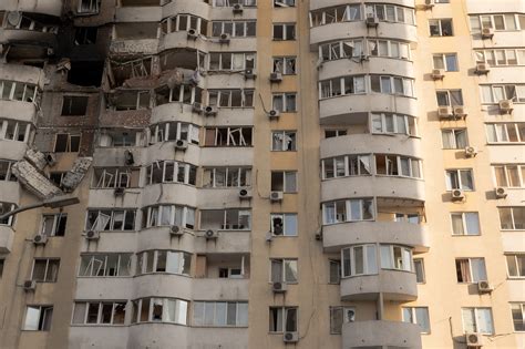 Eiffel Tower Fire Alarm Prompts Evacuation On Christmas Eve