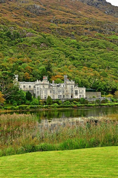 Kylemore Ireland September 15 2022 Kylemore Abbey Editorial Image Image Of Tourism