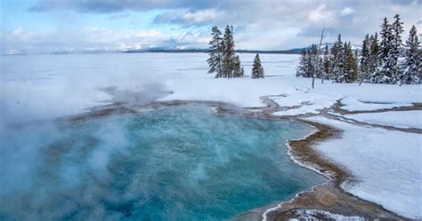 Heres Why Winter Is The Most Magical Time To Visit Yellowstone