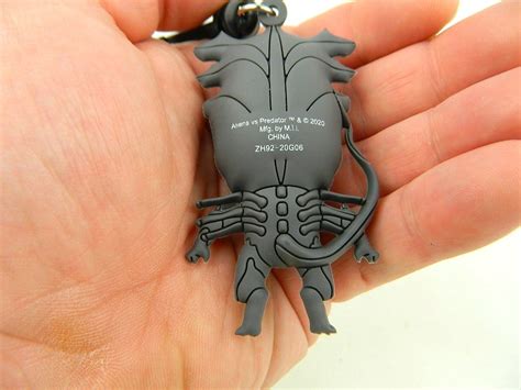 Review Avp Monogram Figural Bag Clips