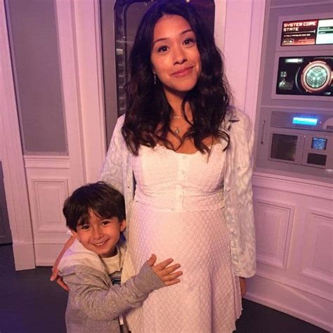 Gina Rodriguez Makes Announcement About Jane The Virgin