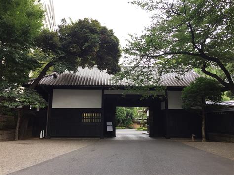 丸に十字 佐土原藩島津家御長屋跡八芳園薩摩藩装束屋敷跡皇居外苑
