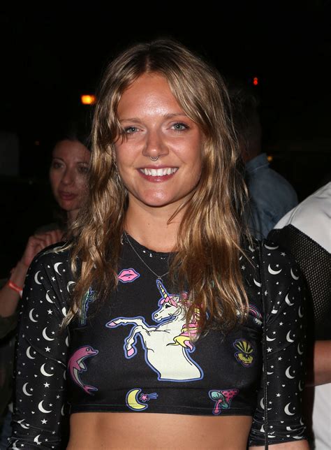 Tove Lo 2016 Pride Opening Night Festival Day 2 01 Gotceleb