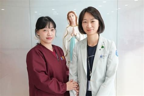 식당서 밥 먹다 쓰러진 50대 간호사·임상병리사가 살렸다 따뜻했슈 파이낸셜뉴스